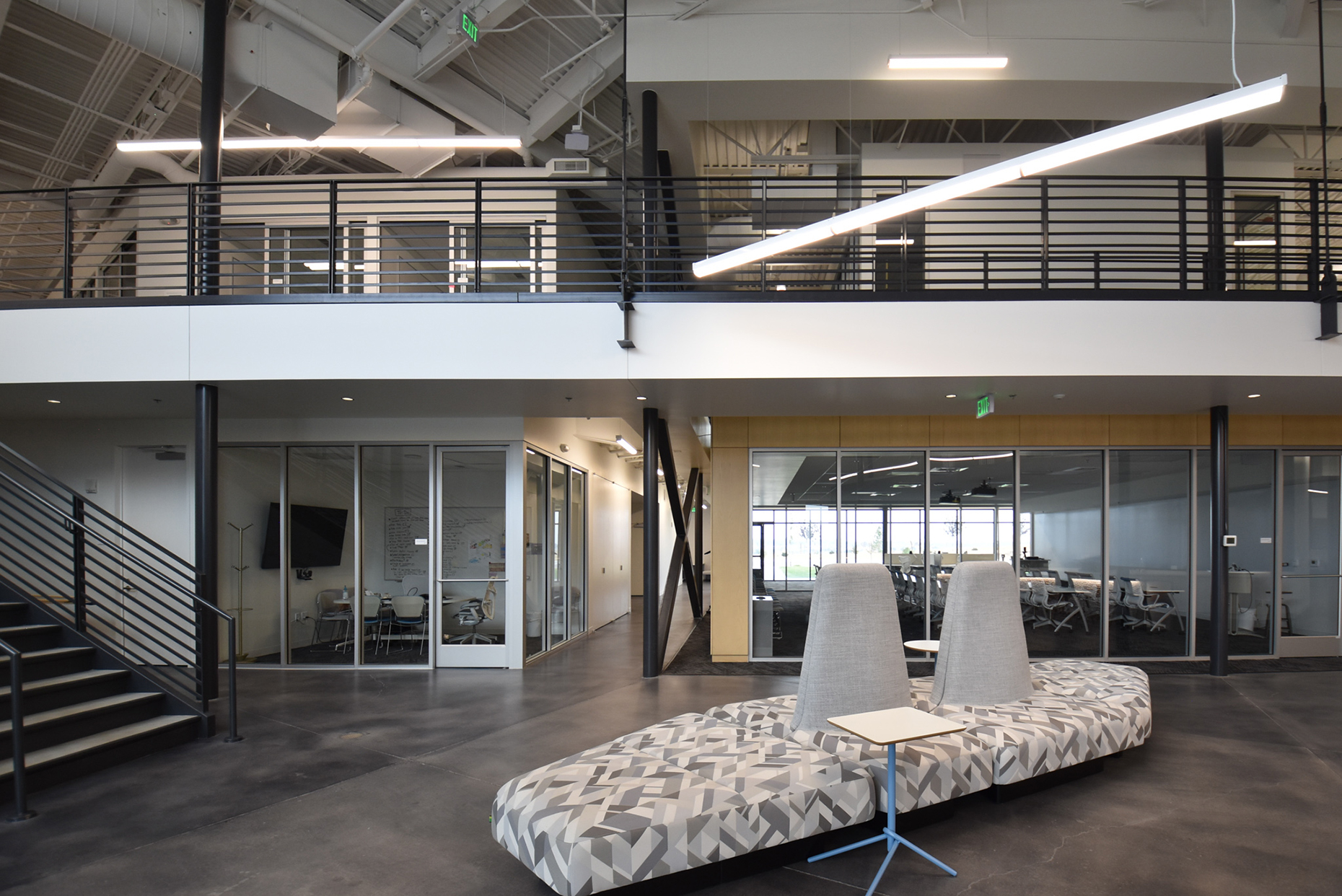 ESRI (Environmental Systems Research Institute) - dcb Construction Company